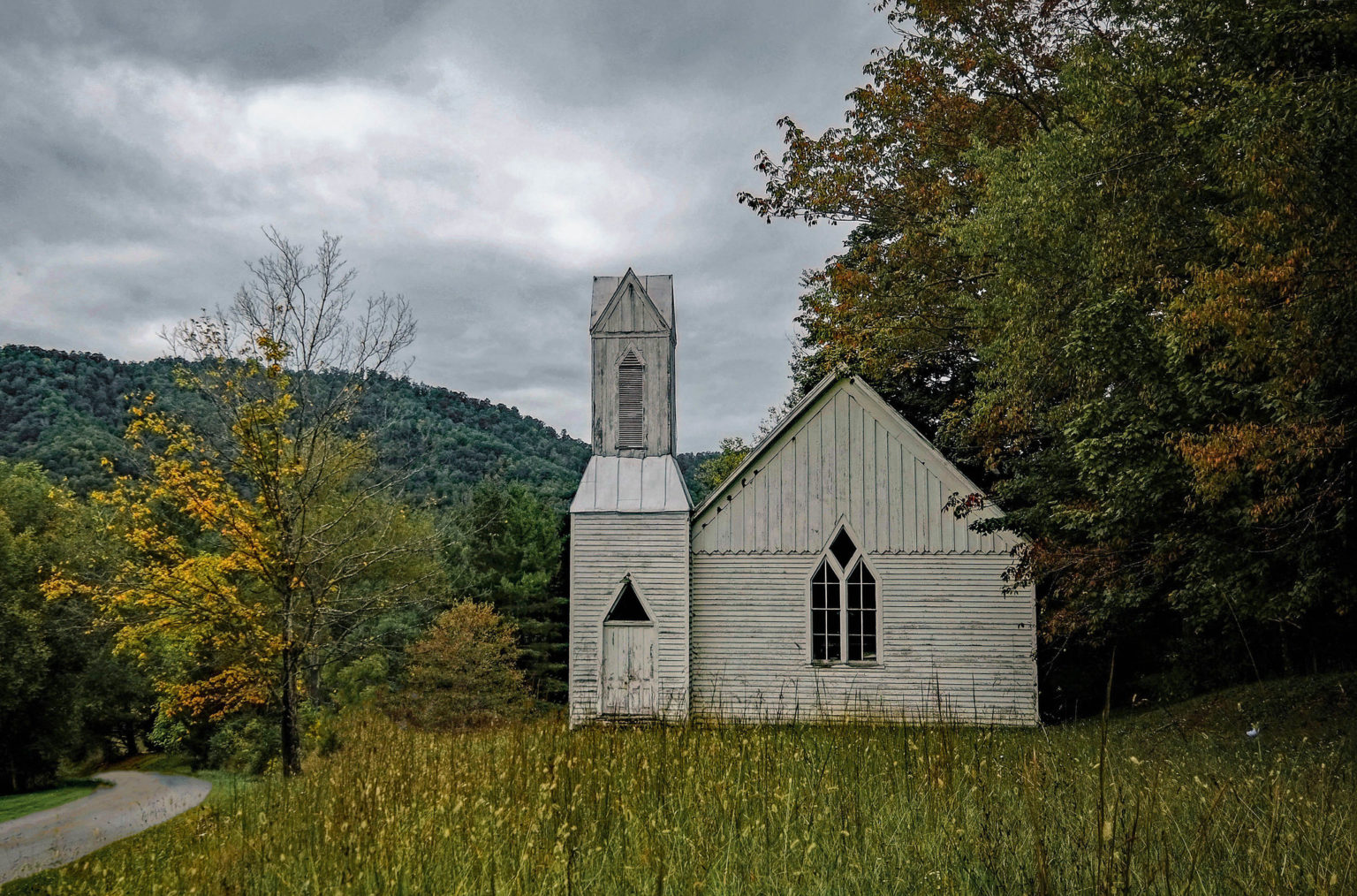 Photographing Country Churches | DrivingBackRoads.comDrivingBackRoads.com