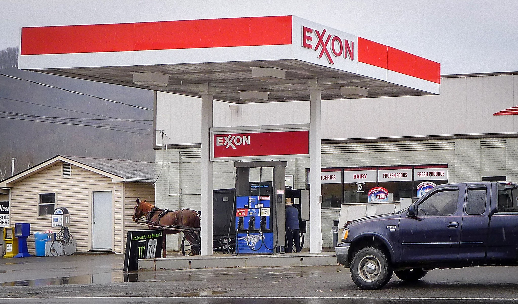 46551260875_88e452a9eb_k | DrivingBackRoads.comDrivingBackRoads.com